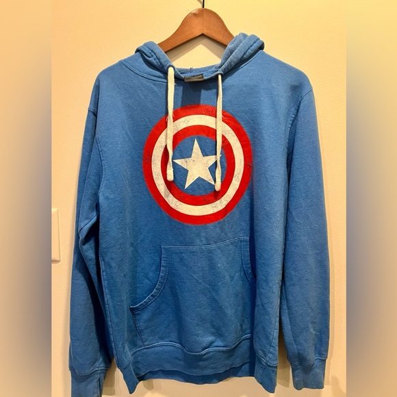 Marvel | Sweaters | Mens Captain America Shield Symbol Hoodie Size ...
